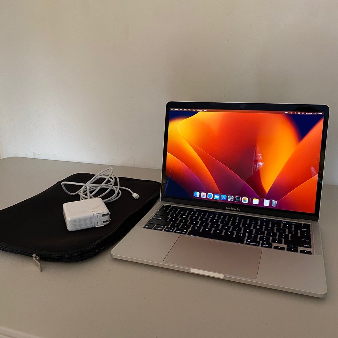 Macbook Pro M1 Silver | 124 cycle count on Carousell