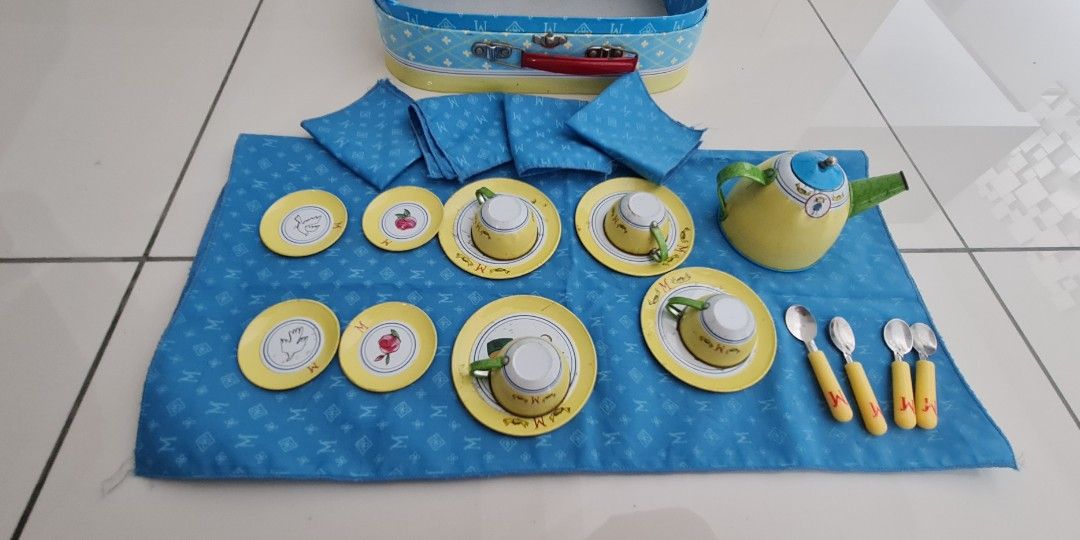 Madeline tea set, Hobbies & Toys, Toys & Games on Carousell