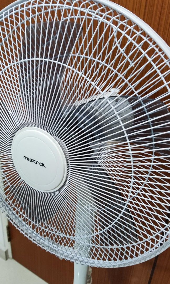 Mistral 16" stand fan MSF055, Furniture & Home Living, Lighting & Fans ...