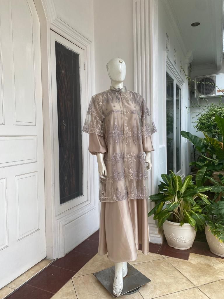 NEW! Raya Series 2023 Maxi Satin Dress with Embroidery Outer, Fesyen ...