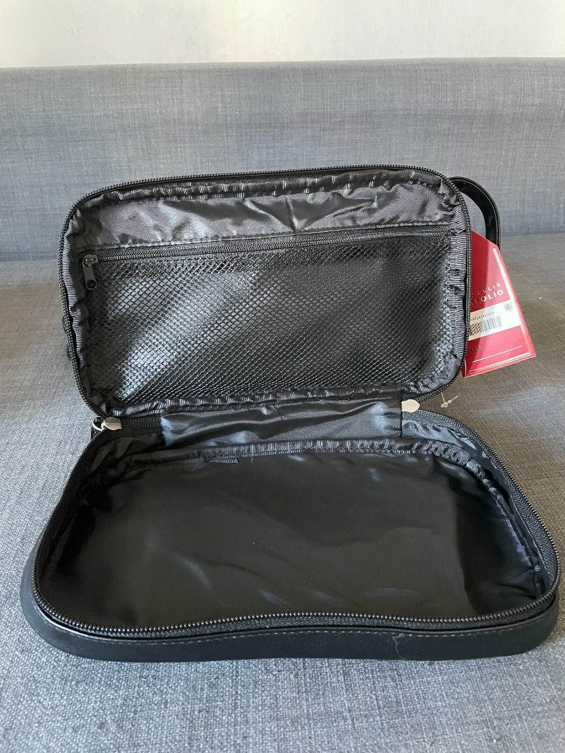 Perry Ellis Portfolio Pebble Travel Kit in Black, Hobbies & Toys ...