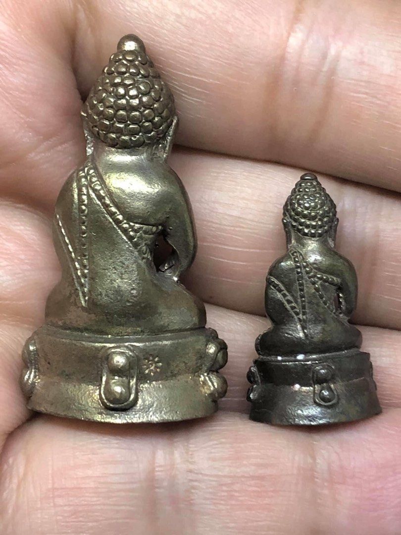 Phra Kring / Phra ChaiWat. Wat Bowon. Nur Nawa. Mass Chanted. 2540. (35mm/24mm). $138, Hobbies ...