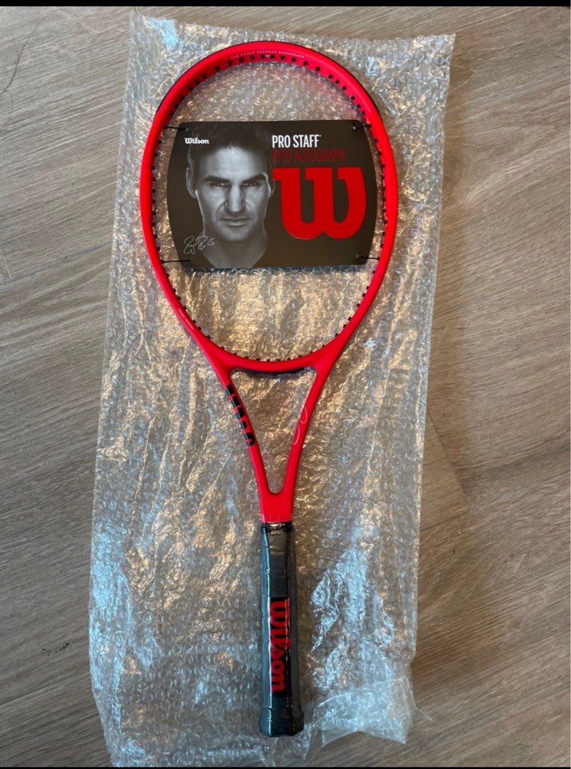 Roger Federer Wilson pro staff tennis racquet, 運動產品, 運動與體育, 運動與體育 - 球拍和 ...