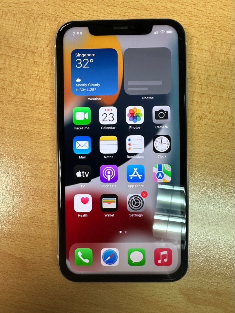 Selling IPhone 11, Mobile Phones & Gadgets, Mobile Phones, iPhone ...