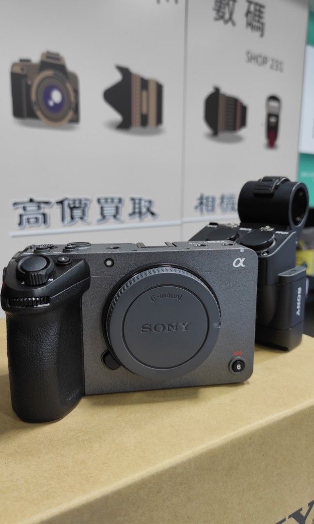 Sony FX30 + XLR Handle Unit, 攝影器材, 相機 - Carousell