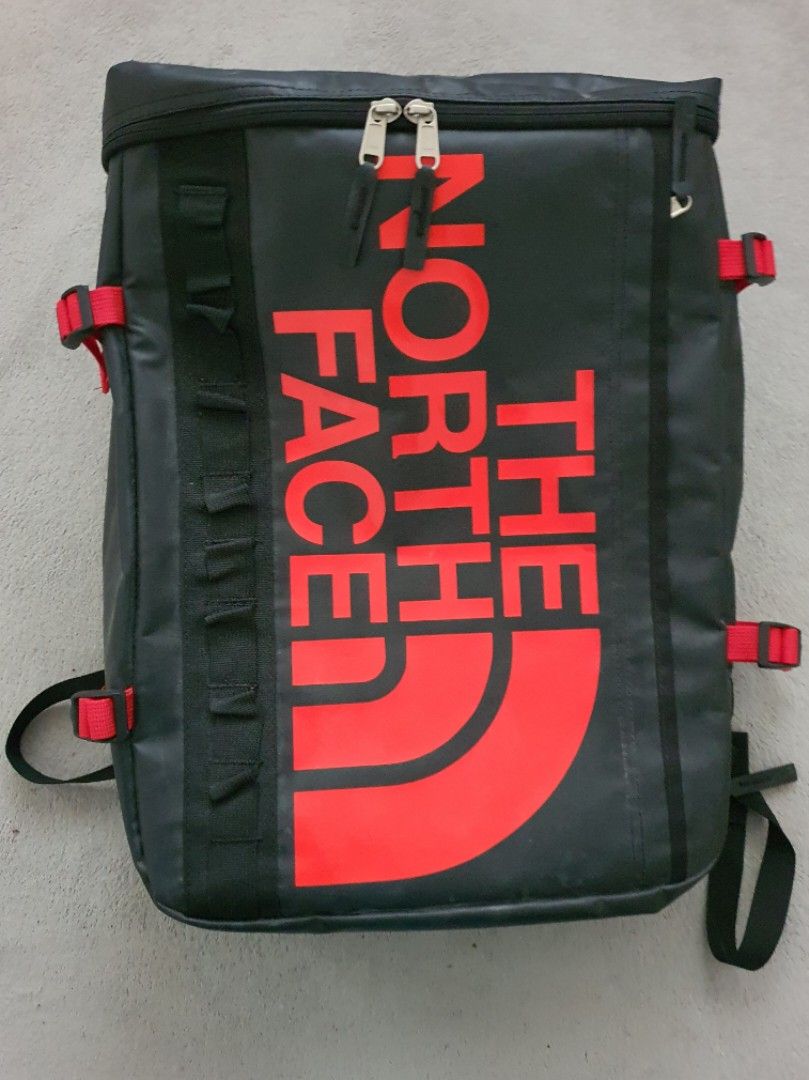 The North Face backpack, Men's Fashion, Bags, Backpacks on Carousell