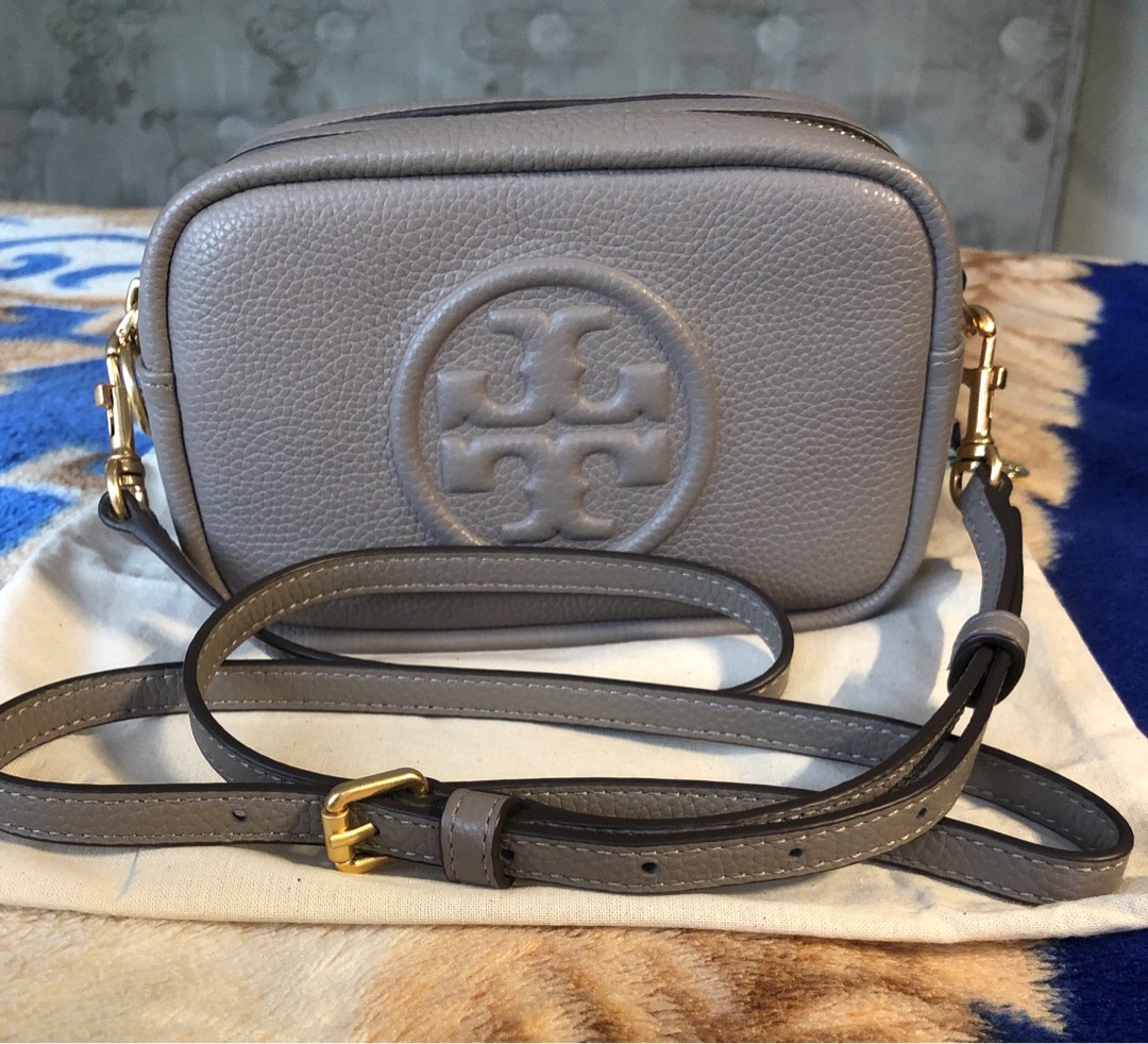 Tory Burch Camera Bag, Women's Fashion, Bags & Wallets, Cross-body Bags ...