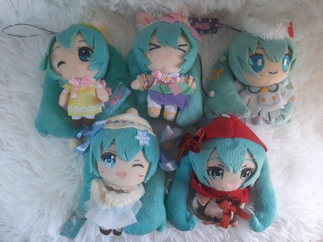 Various Hatsune Miku Vocaloid small plush keychain, Hobbies & Toys ...
