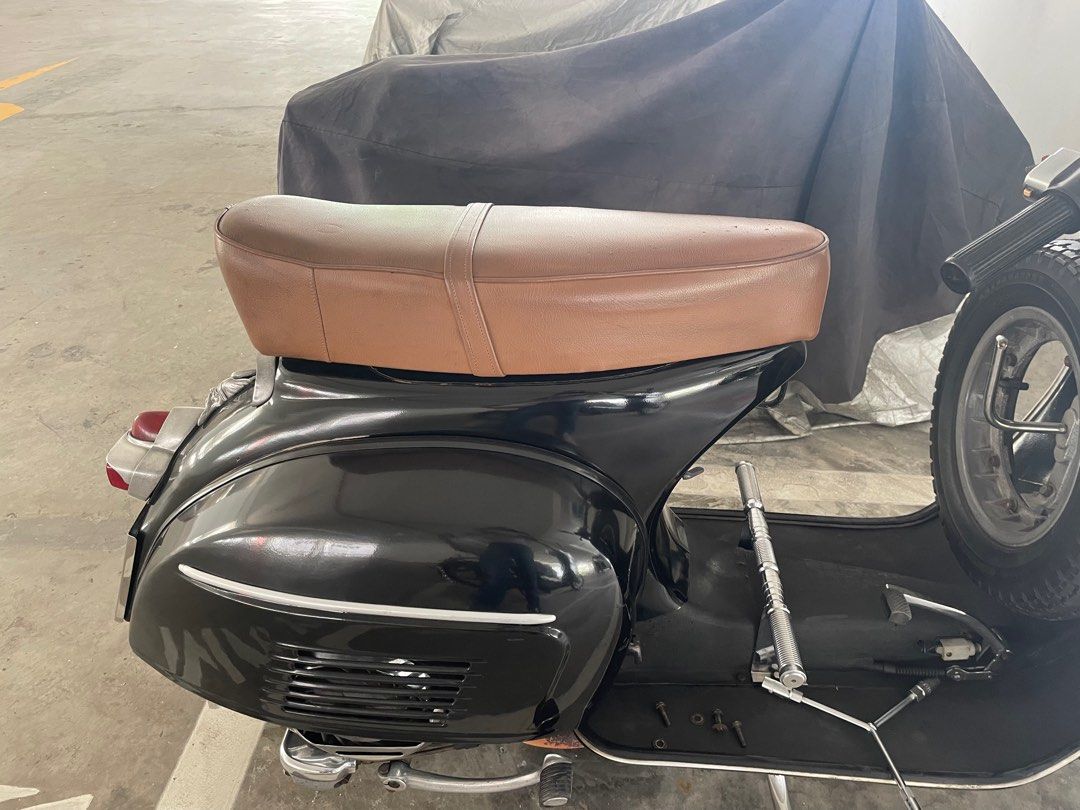Vespa Sprint seat, Motorcycles, Motorcycle Accessories on Carousell