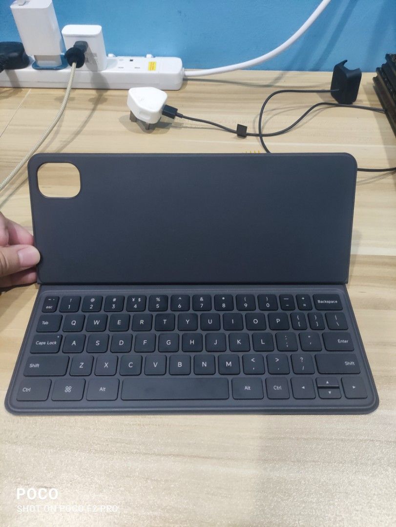 Xiaomi Mi Pad 5 Keyboard, Mobile Phones & Gadgets, Mobile & Gadget ...