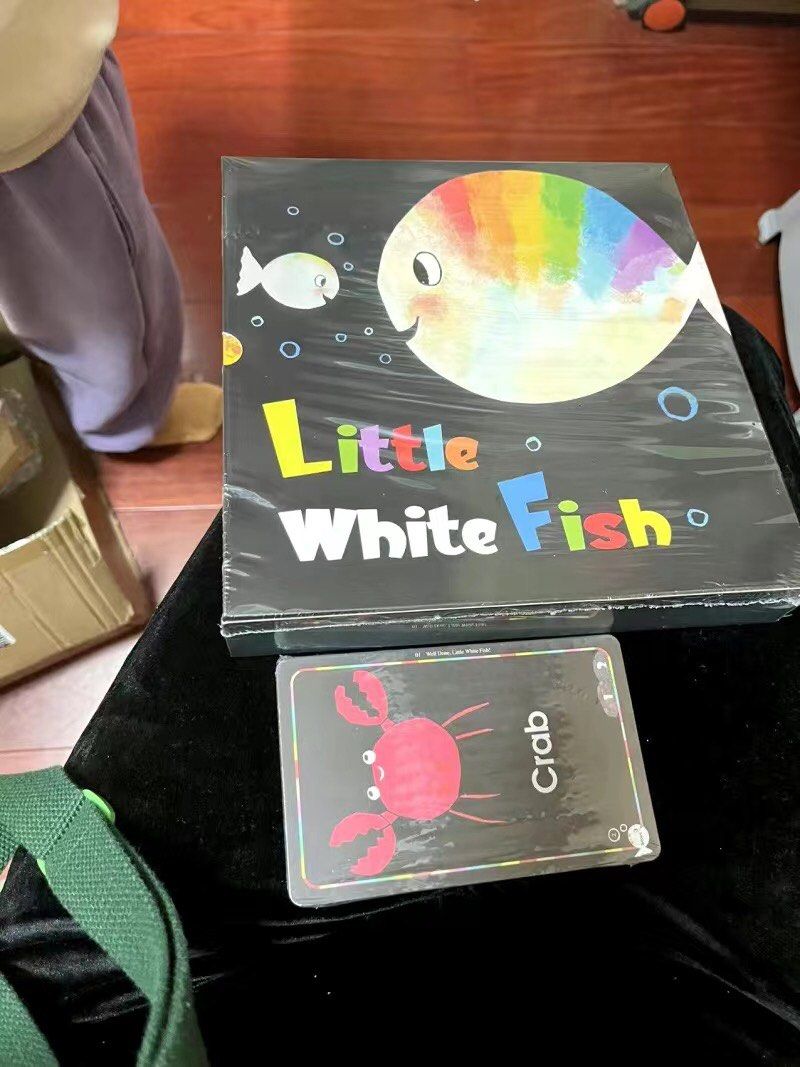 全新包郵 小白魚系列10冊 + 單詞卡 Little White Fish 獲獎英語書 小蝌蚪點讀筆, 興趣及遊戲, 書本 & 文具, 小朋友書 - Carousell