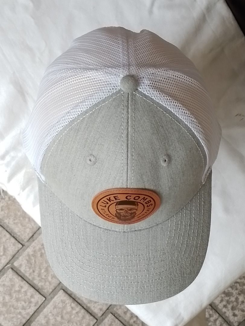 美牌 Luke Combs Cap, 男裝, 手錶及配件, 棒球帽、帽 - Carousell