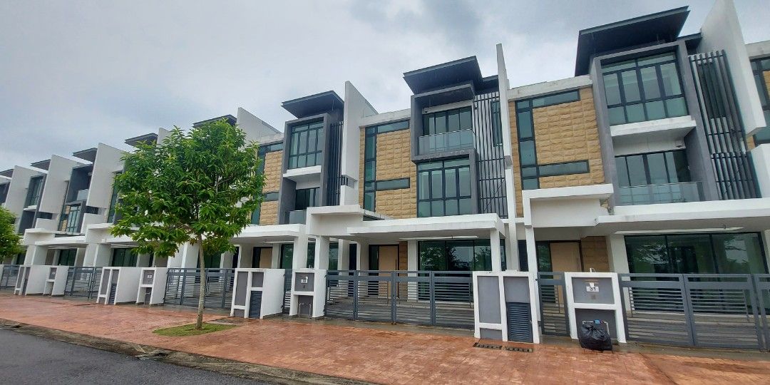 Anggun Kirana 3 Storey Terrace Super Link House, Property, For Sale on ...