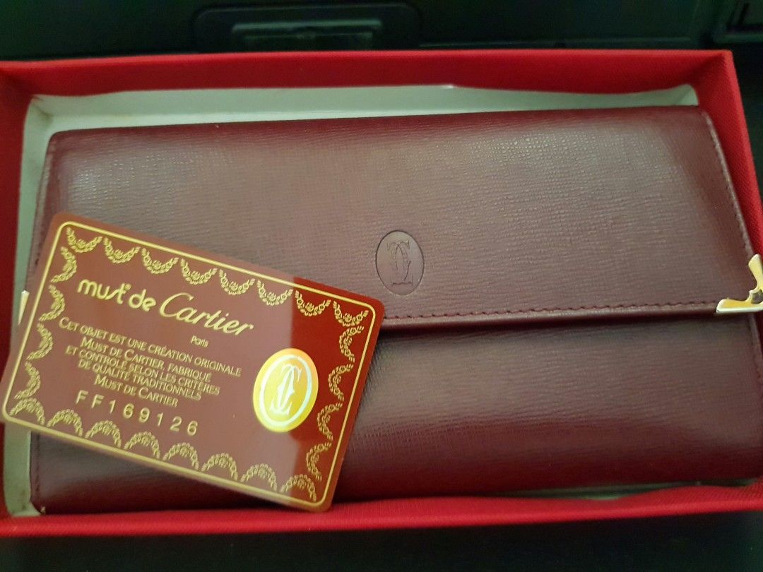 RUSH! CARTIER TRI-FOLD WALLET (Authentic), Women's Fashion, Bags ...