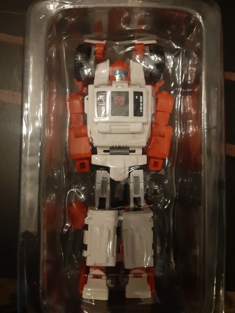 Badcube OTS-10 Slick (Not Transformers Masterpiece MP Swerve), Hobbies ...
