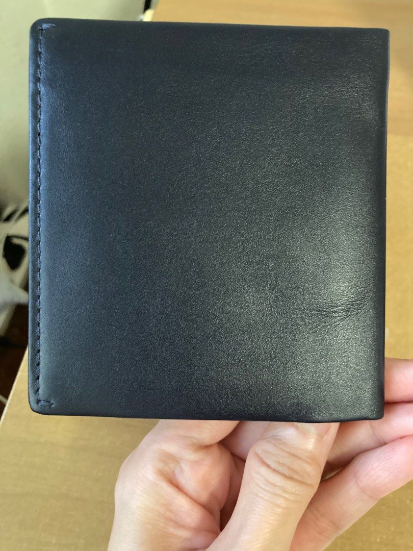 Bellroy note sleeve RFID Navy color, Men's Fashion, Watches ...