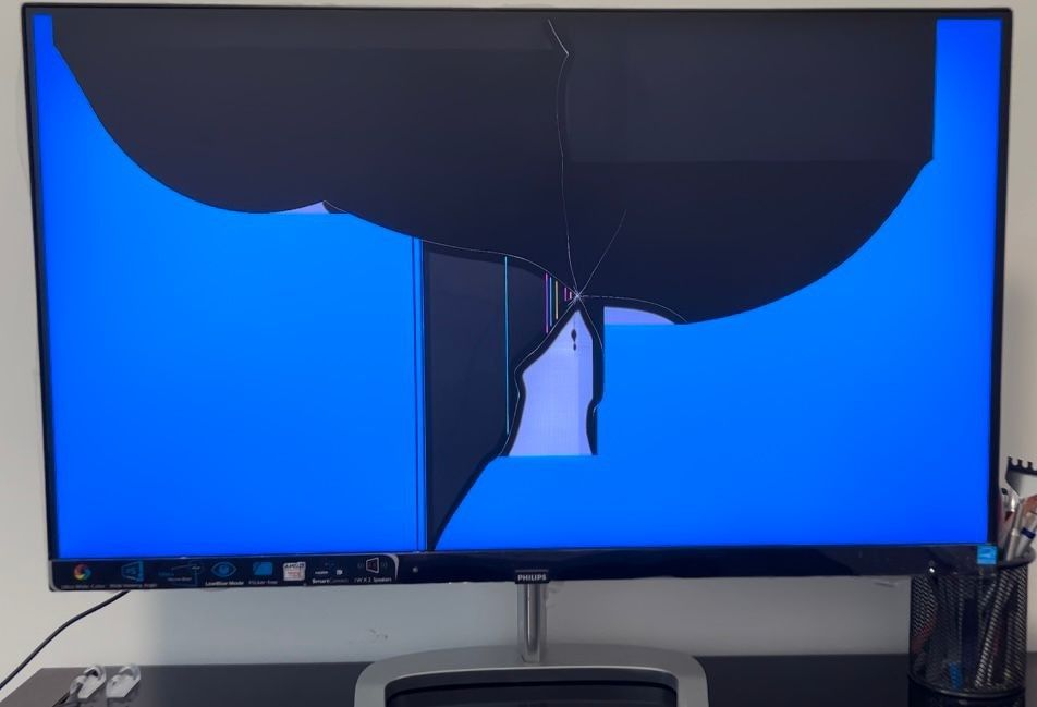 Broken Phillips 27 inch monitor, Computers & Tech, Parts & Accessories ...