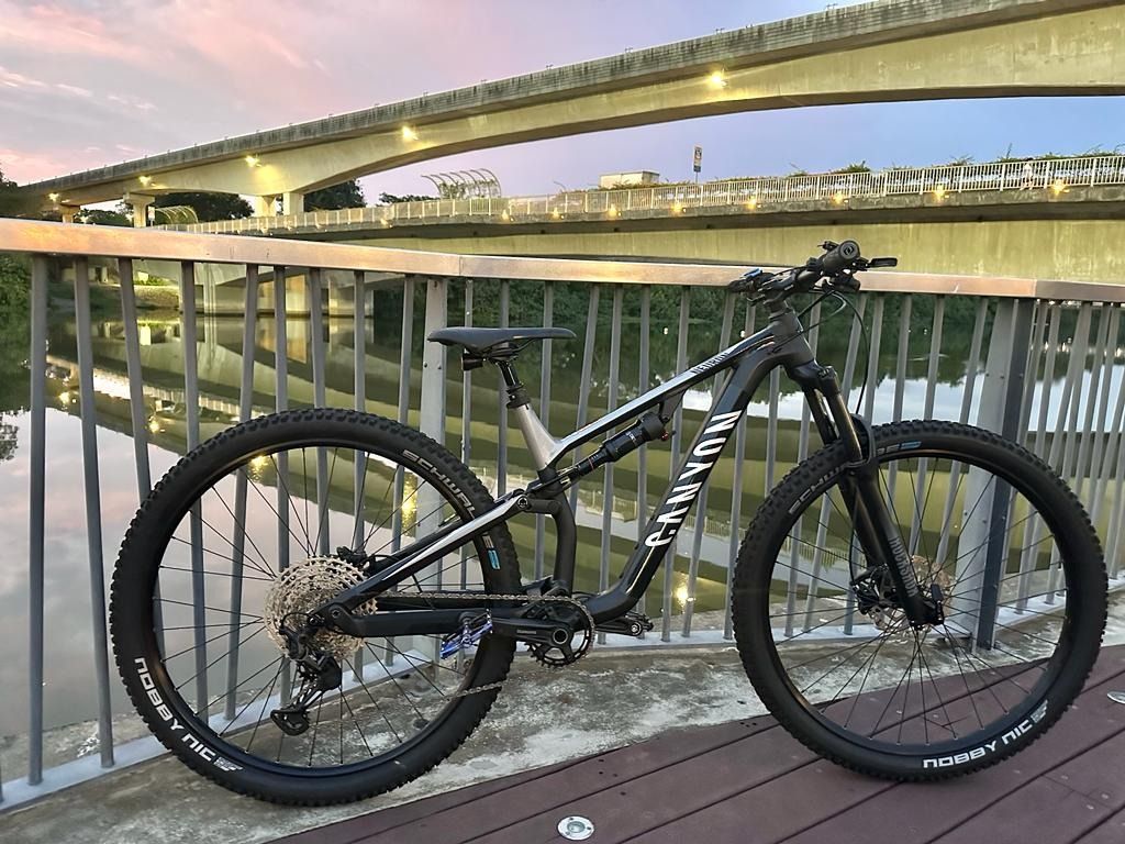 Canyon Neuron AL6 Medium Size, Sports Equipment, Bicycles & Parts ...
