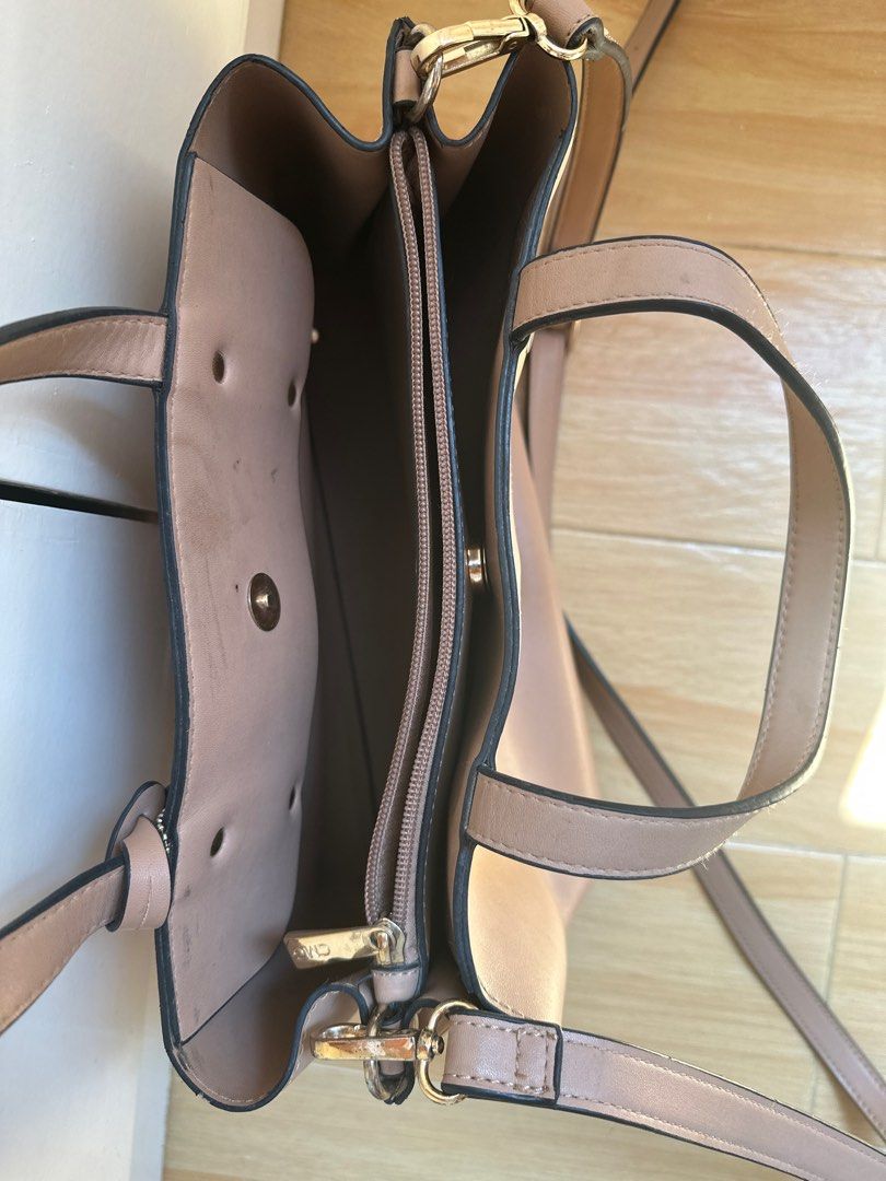 CMG nude bag on Carousell