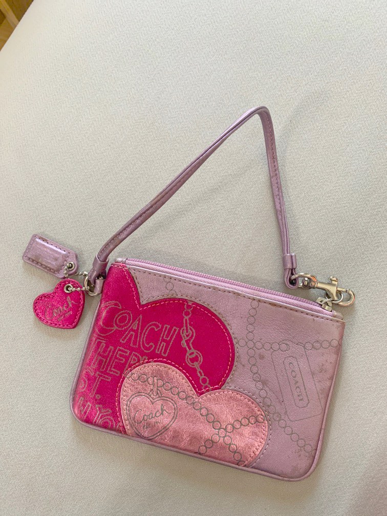 Coach small clutch, Women's Fashion, Bags & Wallets, Purses & Pouches ...