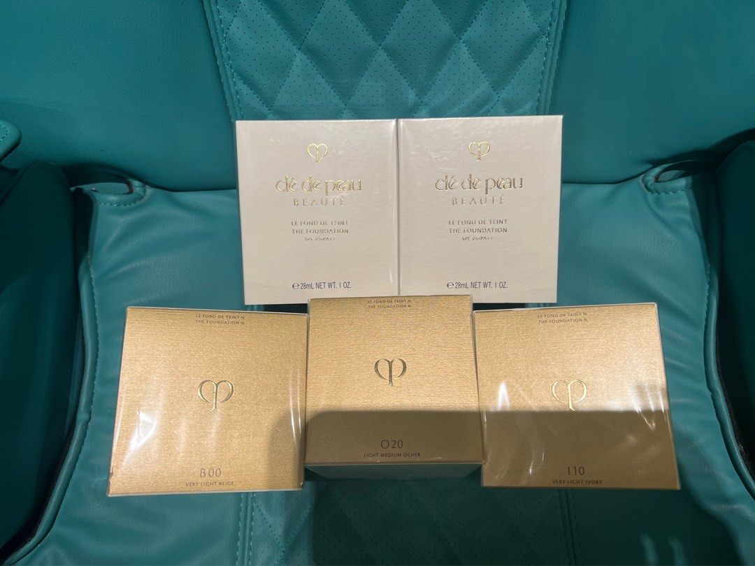 Cpb The Foundation Cle de peau full size, Beauty & Personal Care, Face ...