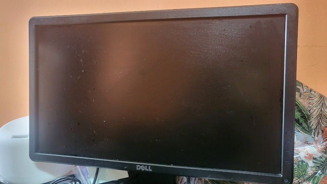 Dell 21inch monitor, Computers & Tech, Desktops on Carousell