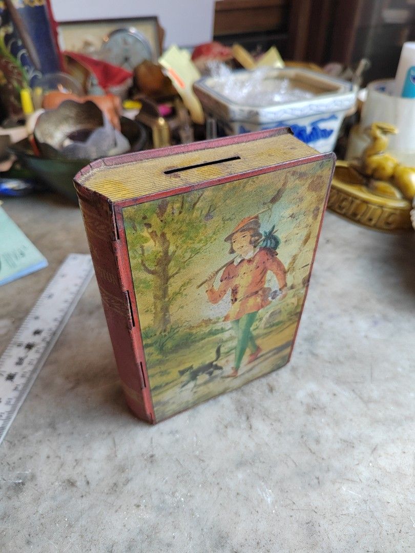 England tin coin box no key, Hobbies & Toys, Collectibles & Memorabilia ...
