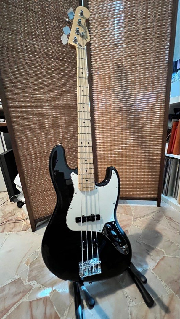 Fender Player Jazz Bass, Hobbies & Toys, Music & Media, Musical ...