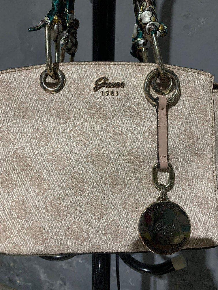 Guess bag original, Barang Mewah, Tas & Dompet di Carousell