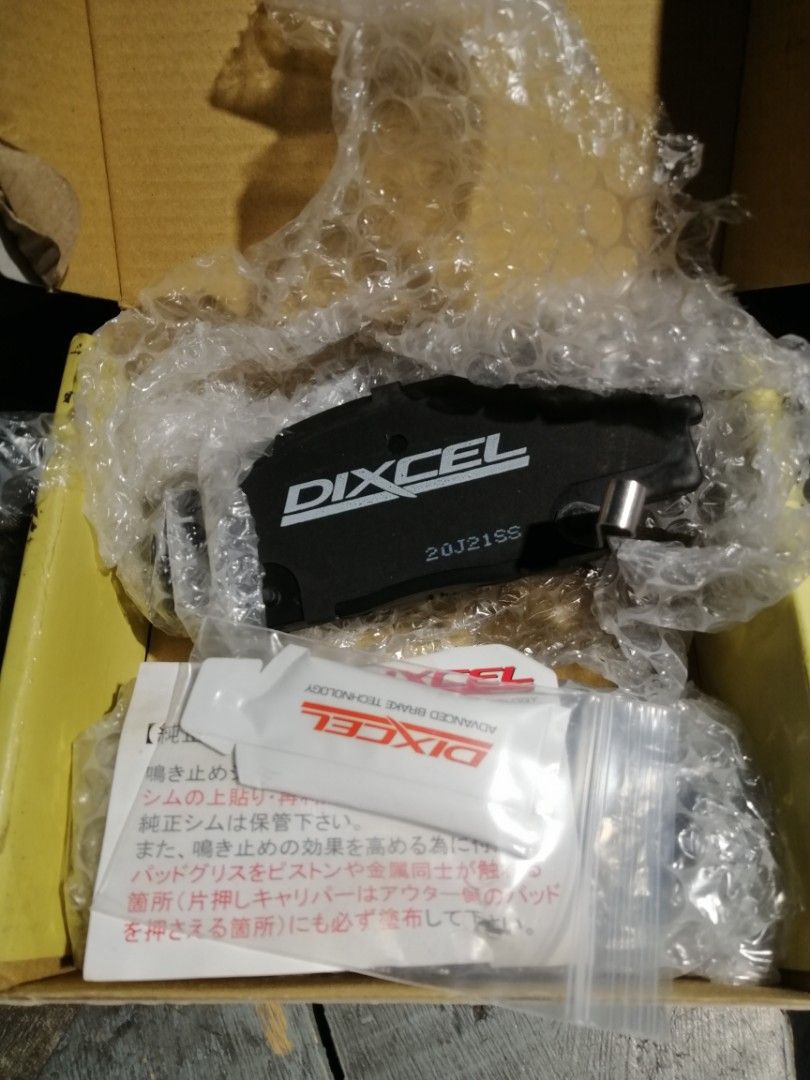 Honda S2000 EP3 FN2R DC5 Type S Dixcel Brake Pad, Car Accessories, Accessories on Carousell