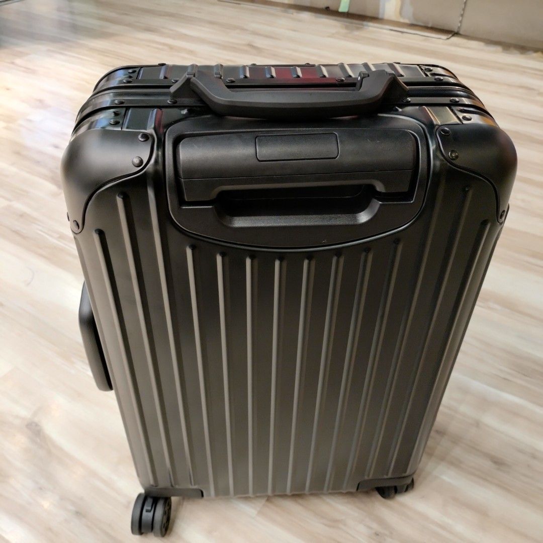 Koper Rimowa, Barang Mewah, Tas & Dompet di Carousell