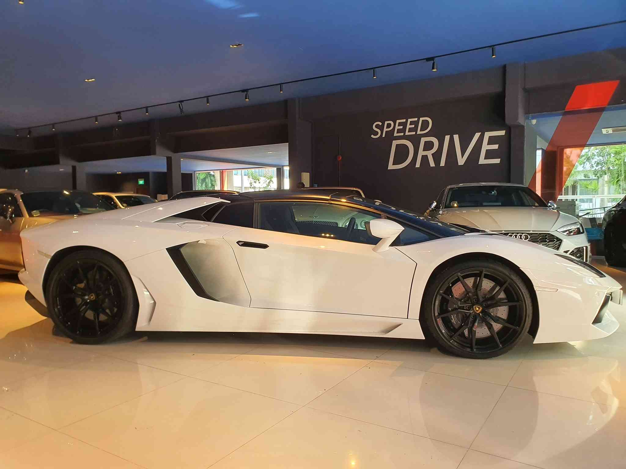 LAMBORGHINI LAMBORGHINI AVENTADOR LP700-4 ROADSTER, Cars, Used Cars on ...