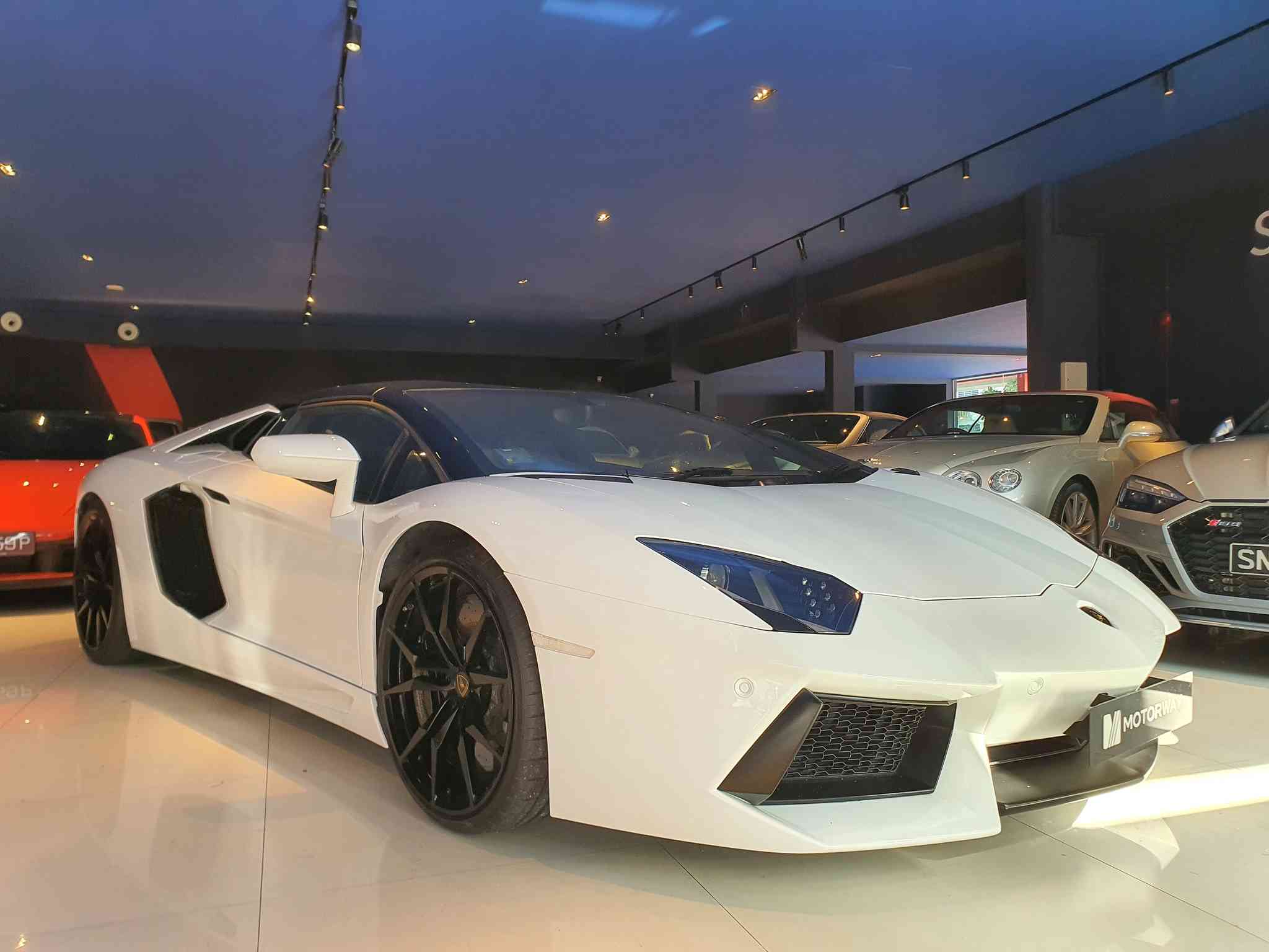 LAMBORGHINI LAMBORGHINI AVENTADOR LP700-4 ROADSTER, Cars, Used Cars on ...