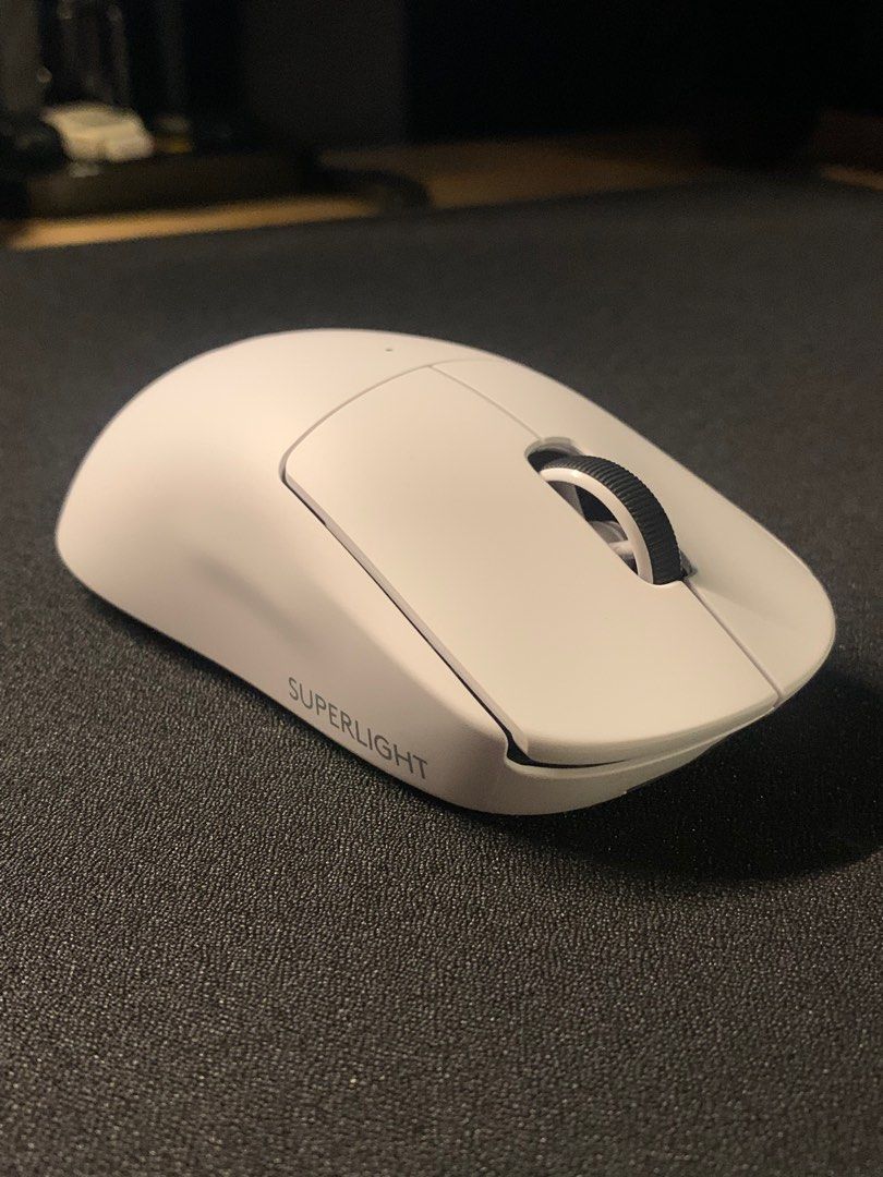 Logitech Gpro Superlight Wireless Gaming mouse (white), Computers ...