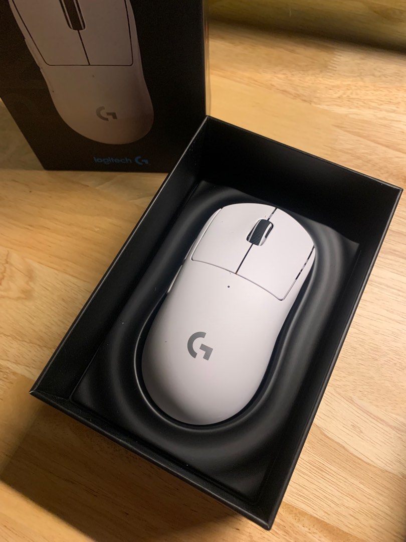 Logitech Gpro Superlight Wireless Gaming mouse (white), Computers ...