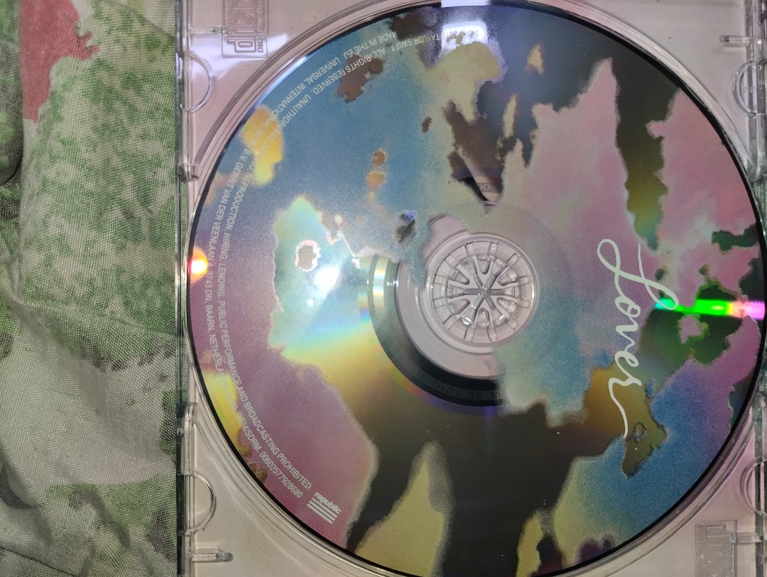 Lover CD Album by Taylor Swift Ts7, Hobbies & Toys, Music & Media, CDs ...