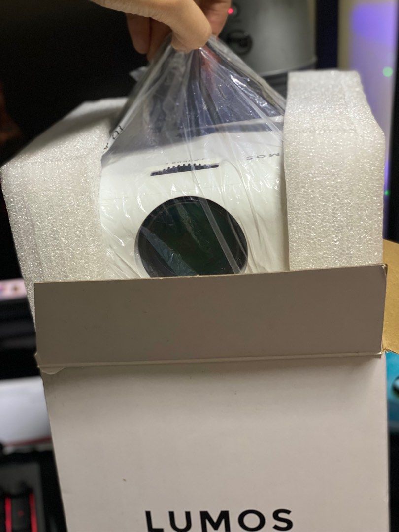 Lumos ray (smart version), TV & Home Appliances, TV & Entertainment, Projectors on Carousell