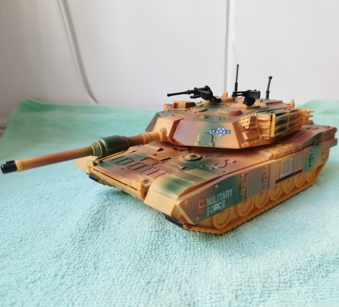 M1 abrams tank 31cm M1A1 M1A2, Hobbies & Toys, Toys & Games on Carousell