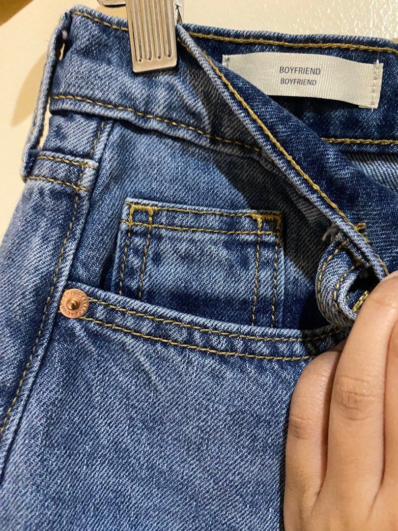 Maong jeans, Women's Fashion, Bottoms, Jeans on Carousell