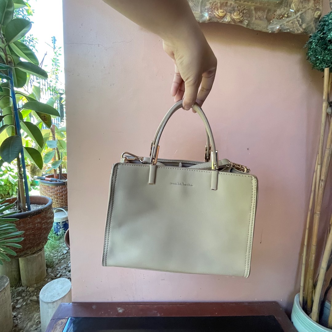 Mathews bag - cream color, Women's Fashion, Bags & Wallets, Shoulder ...