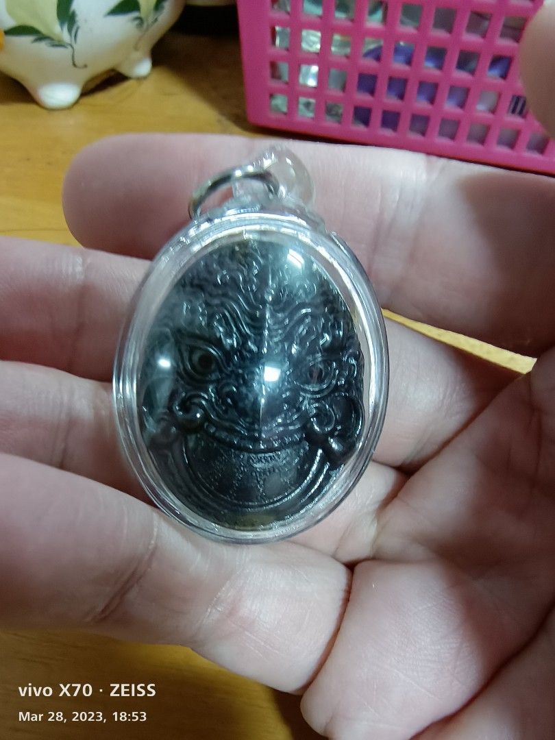 Medallion of Met Dtang Phra Rahu Kruba Kritsada, Hobbies & Toys ...