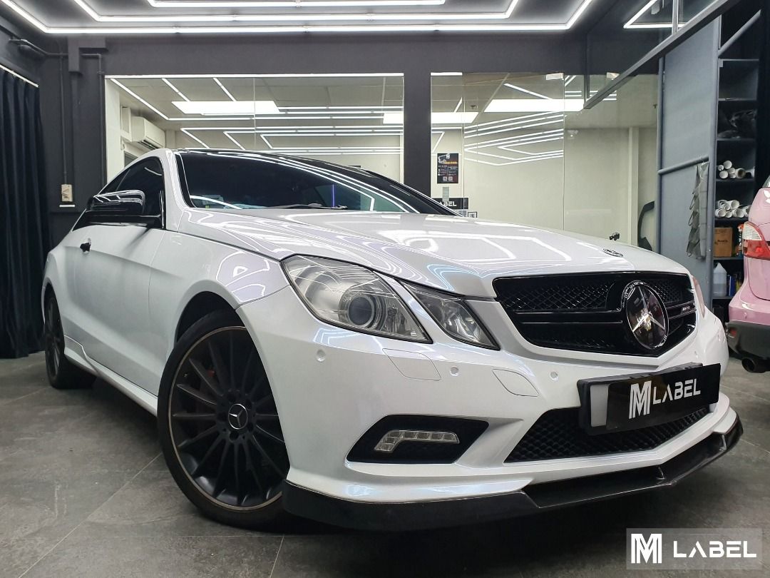 Mercedes Benz W207 Full Vinyl Wrap - Chameleon White Blue, Car ...