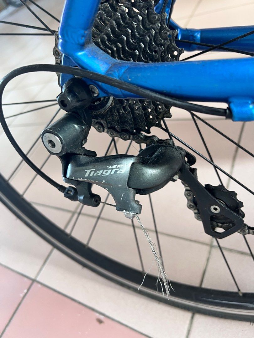 Merida road bike, Sports Equipment, Bicycles & Parts, Bicycles on Carousell