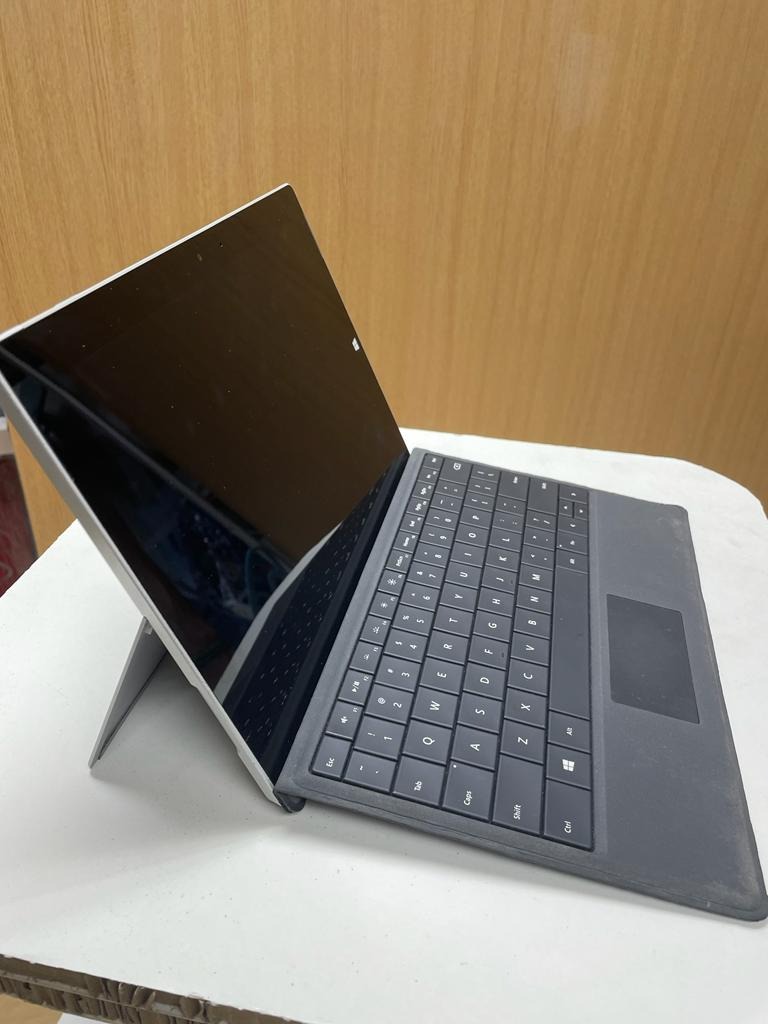 Microsoft surface Go2 Platinum color, Computers & Tech, Laptops ...