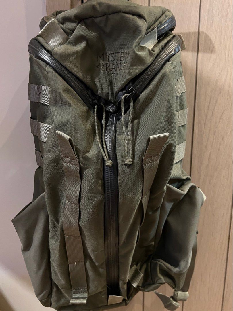 Mystery ranch front backpack, 男裝, 袋, 背包 - Carousell