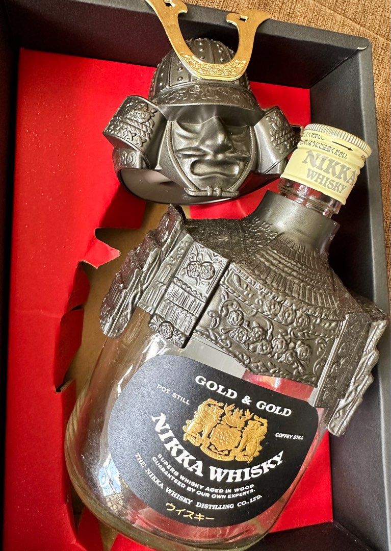 Nikka Gold & Gold Samurai Japanese Whisky Bottle, Hobbies & Toys ...