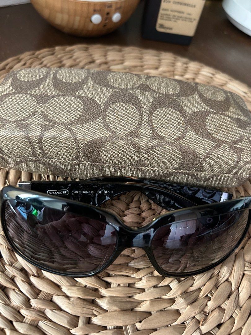 ORIGINAL OVERSIZED COACH SHADES WITH CASE, Women's Fashion, Watches ...