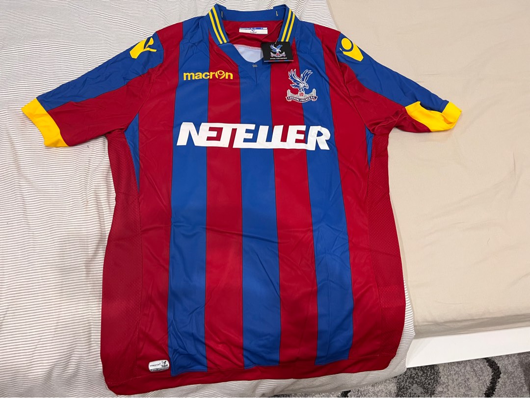 Original Crystal Palace Home Kit, Men's Fashion, Activewear on Carousell