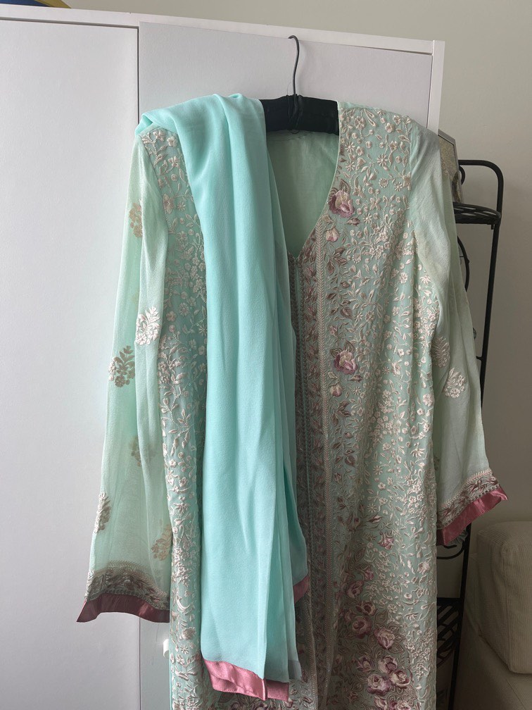 Pakistani 3 piece outfit, Women's Fashion, Dresses & Sets, Traditional ...