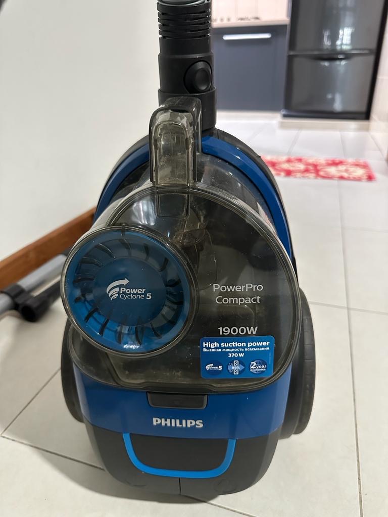 Philip PowerPro Compact FC9352/61, TV & Home Appliances, Vacuum Cleaner ...